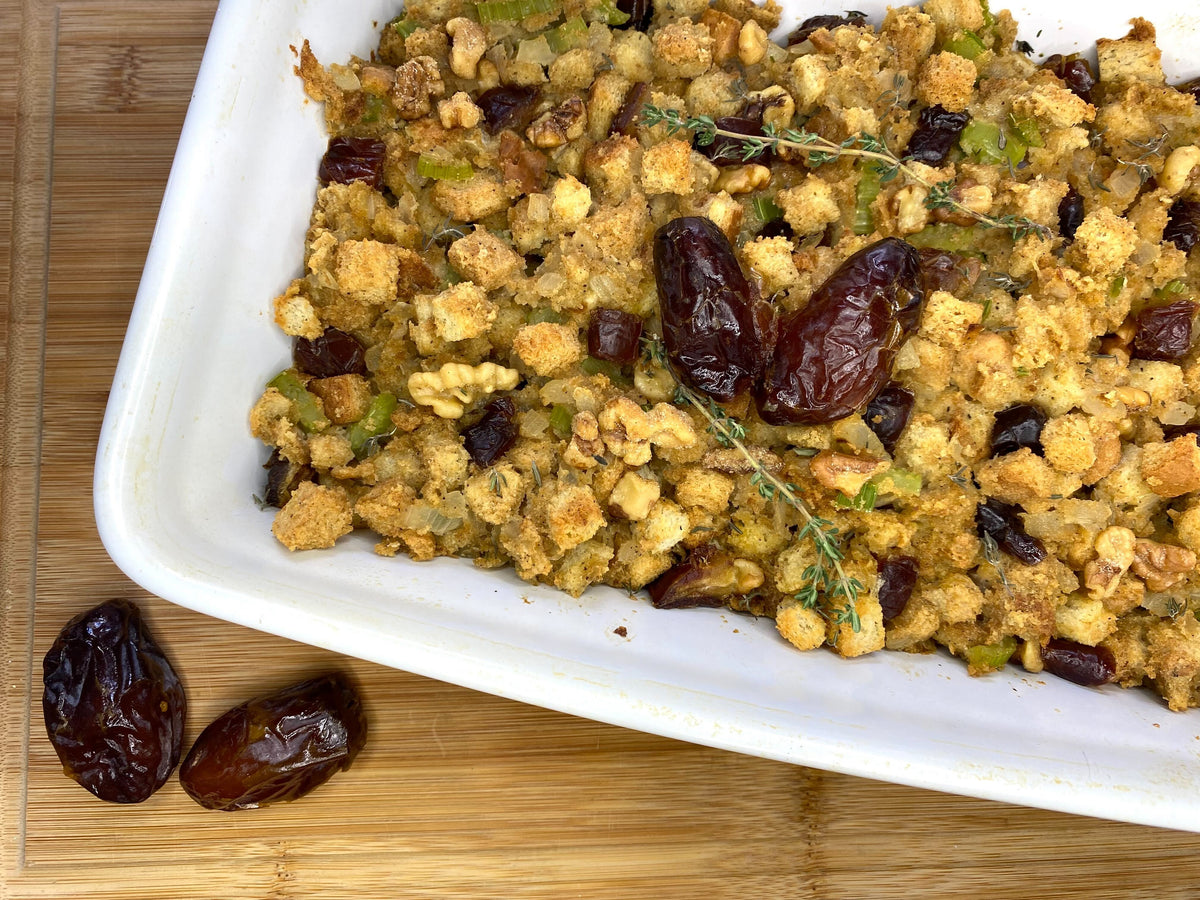 Gobble ‘Til You Wobble Date Stuffing🦃